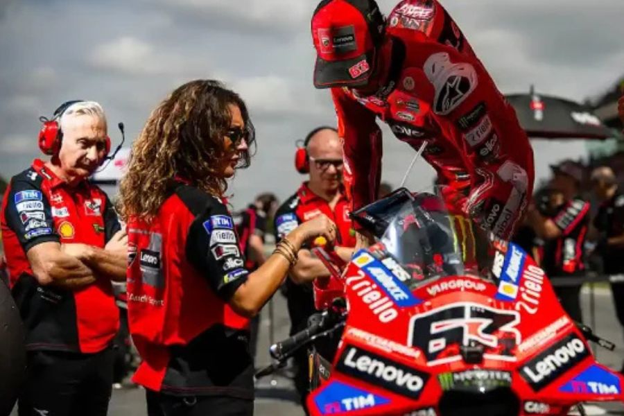 Pecco Bagnaia Frustrasi di MotoGP 2025: “Motor Ducati GP25 Punya DNA ...